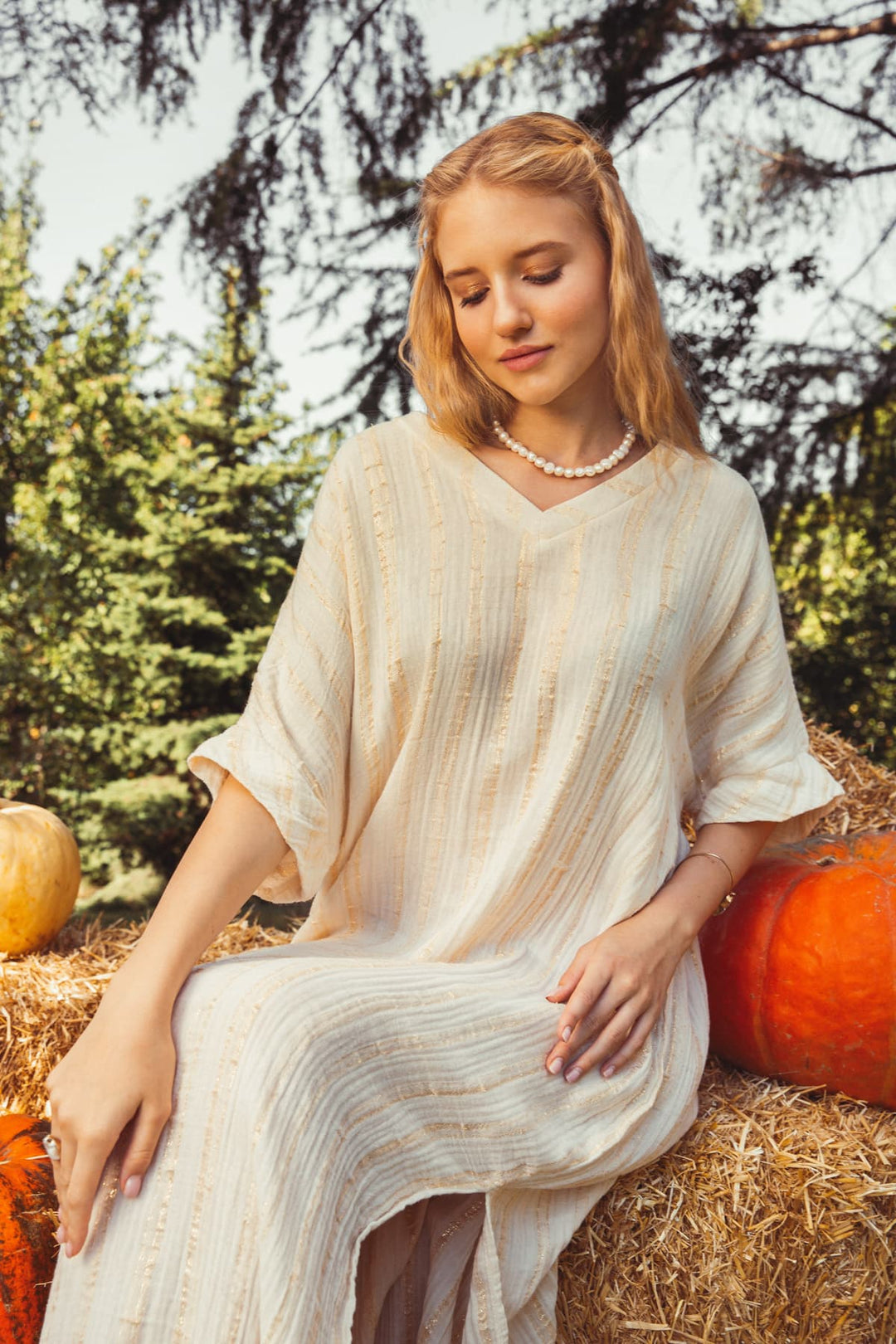 Renee V-Yakalı Pamuk Müslin Maxi Elbise - Ekru Altın | Begonville